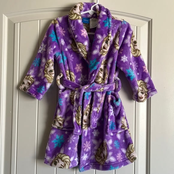 Pajamas | Disneys Frozen Elsa Robe | Poshmark